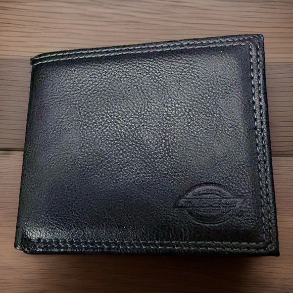Dickies | Bags | Genuine Dickies Mens Extra Capacity Bifold Black ...